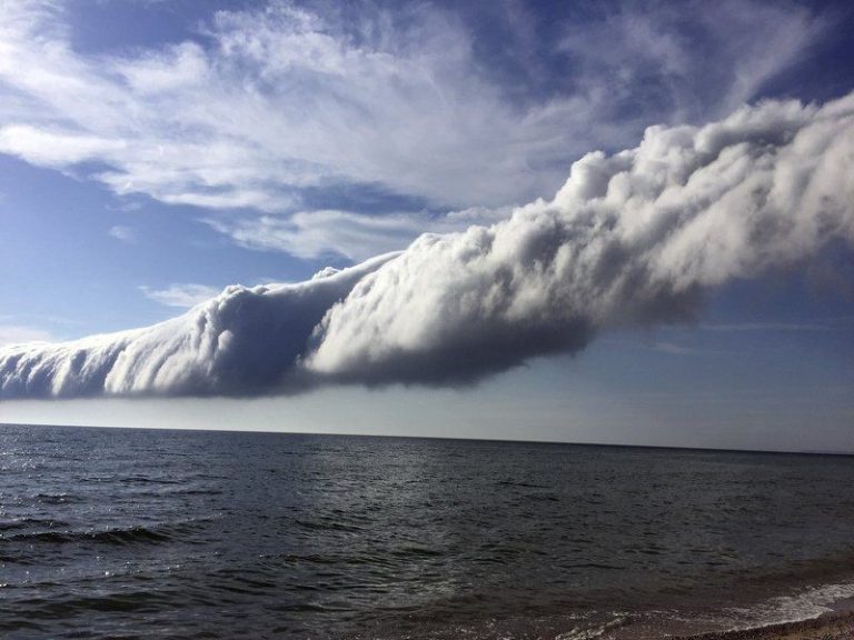 The Weirdest Clouds Are Like An Art In the Sky (Look Up!) | Stay Weird